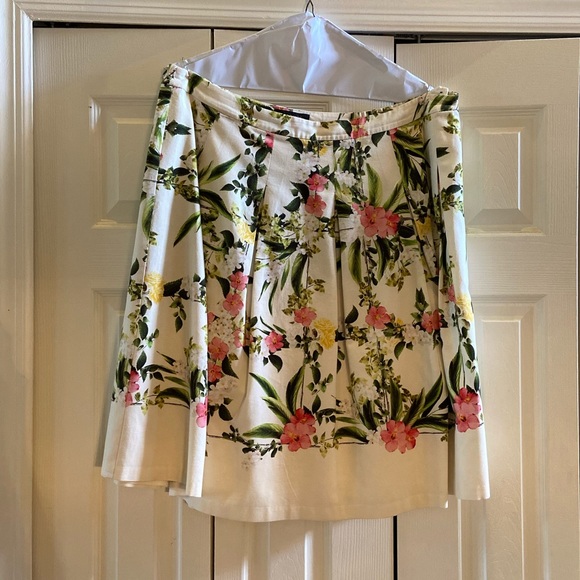Talbots | Skirts | Talbots Aline Pleated Floral Skirt 6w | Poshmark